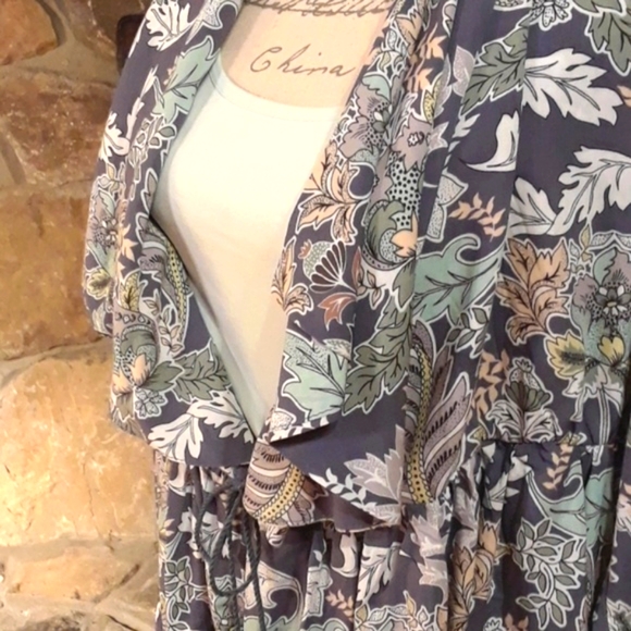 Jaase | Tops | Jaase Kimono Style Floral Wrap | Poshmark